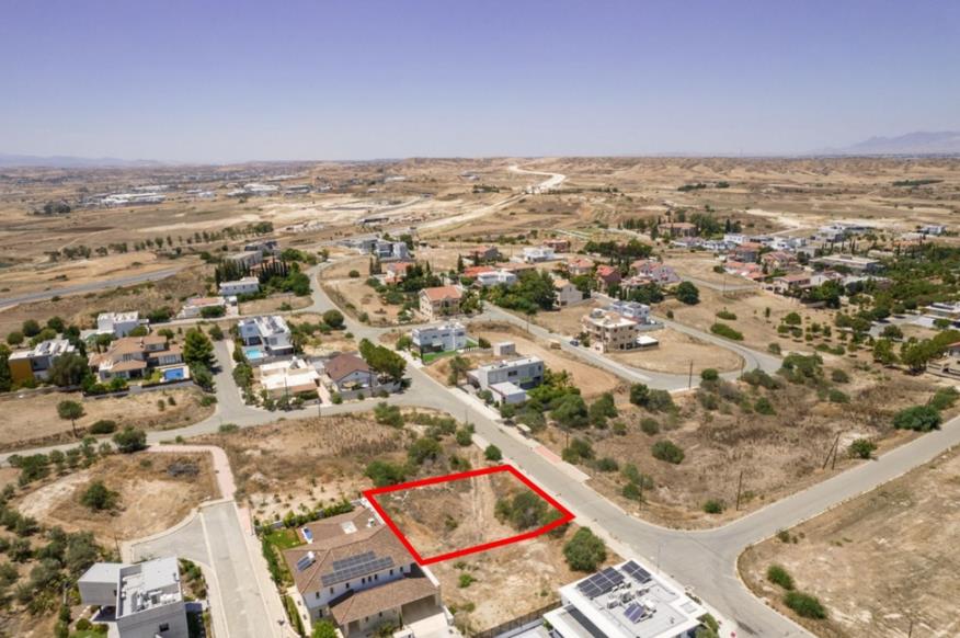 Plots and houses from Themis Real Estate